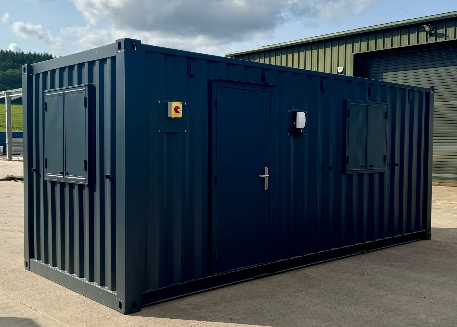 20ft AV Office - ReeceR
